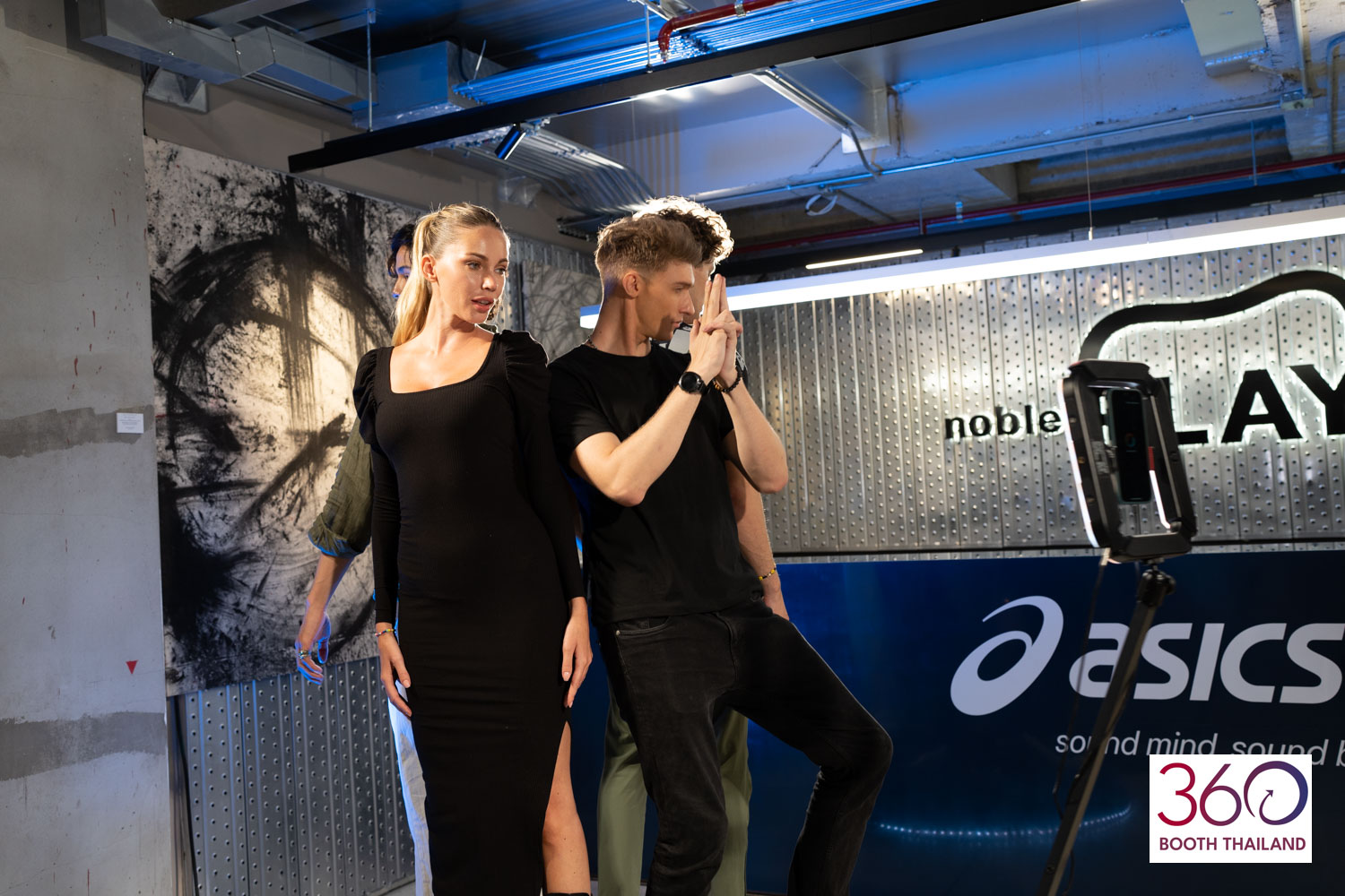 360 BOOTH THAILAND WITH ASICS GRAND OPANING - 360 Booth Thailand